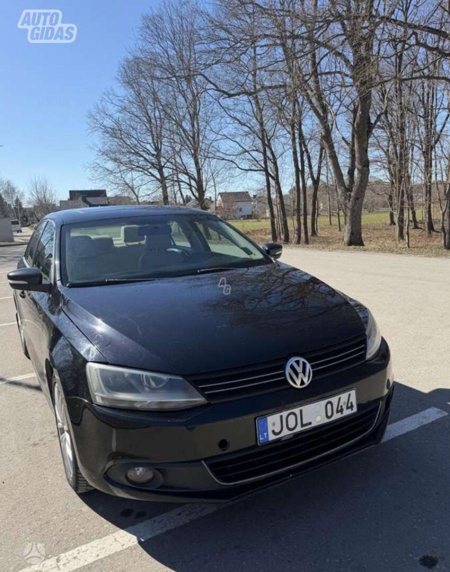 Volkswagen Jetta 2012 Kretinga, ar dzinēja tilpumu 2.50 L un nobraukumu 213 tūkst. km par 3200 €, foto 5 vietnē AUTOMOTO.COM.LV