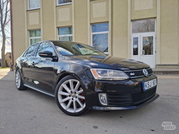Volkswagen Jetta 2012 Ariogala, ar dzinēja tilpumu 2.00 L un nobraukumu 155 tūkst. km par 4600 €, foto 1 vietnē AUTOMOTO.COM.LV