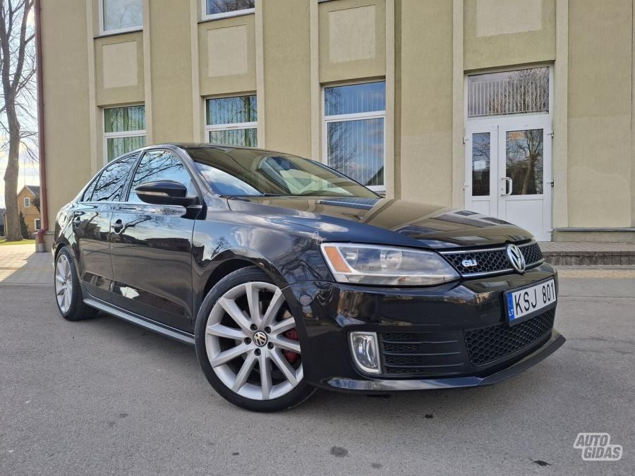 Volkswagen Jetta 2012 Ariogala, ar dzinēja tilpumu 2.00 L un nobraukumu 155 tūkst. km par 4600 €, foto 1 vietnē AUTOMOTO.COM.LV