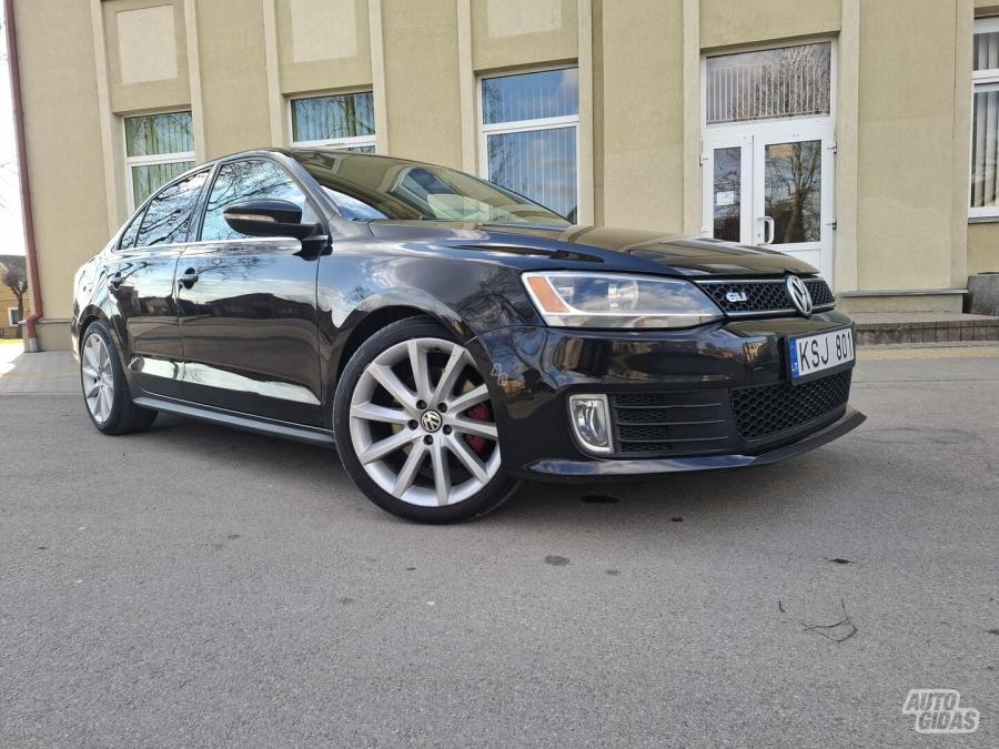 Volkswagen Jetta 2012 Ariogala, ar dzinēja tilpumu 2.00 L un nobraukumu 155 tūkst. km par 4600 €, foto 4 vietnē AUTOMOTO.COM.LV