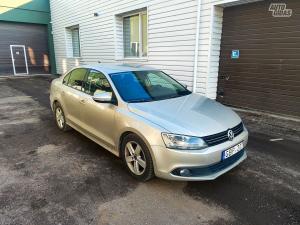 Volkswagen Jetta 2012 in Vilnius, with an engine capacity of 2.00 L and mileage of 364 thousand km for 2600 €, photo  on AUTOMOTO.COM.LV