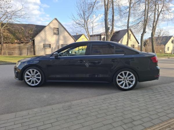 Volkswagen Jetta 2012 Kauņa, ar dzinēja tilpumu 2.00 L un nobraukumu 155 tūkst. km par 4500 €, foto 6 vietnē AUTOMOTO.COM.LV