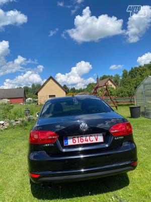 Volkswagen Jetta 2012 Šauļi, ar dzinēja tilpumu 2.00 L un nobraukumu 413 tūkst. km par 3850 €, foto 3 vietnē AUTOMOTO.COM.LV