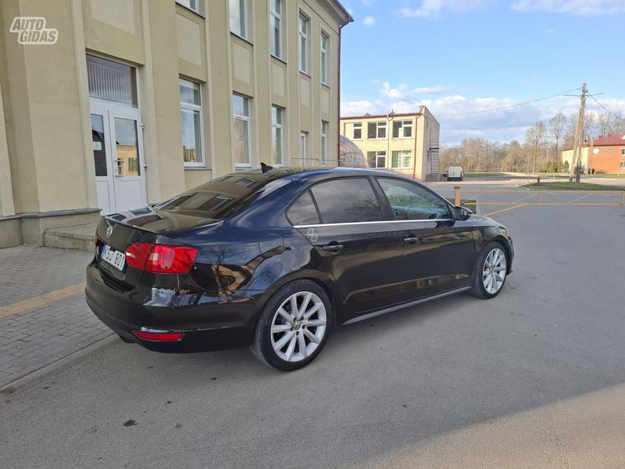Фольксваген Джетта 2012 в Каунас, объемом двигателя 2.00 л и пробегом 155 тыс. км за 4100 €, фото 3 на AUTOMOTO.COM.LV