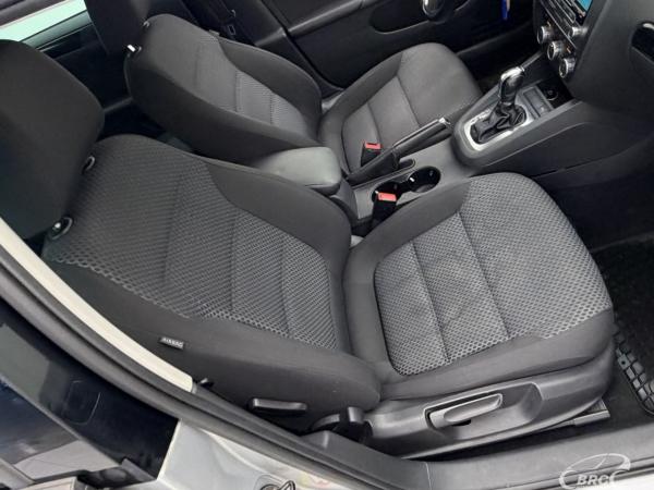Volkswagen Jetta 2012 in Vilnius, with an engine capacity of 1.60 L and mileage of 198 thousand km for 5000 €, photo 5 on AUTOMOTO.COM.LV