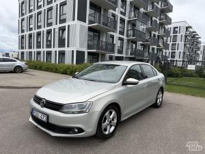 Volkswagen Jetta 2012 Viļņa, ar dzinēja tilpumu 1.60 L un nobraukumu 204 tūkst. km par 3500 €, foto  vietnē AUTOMOTO.COM.LV
