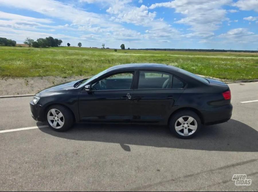 Volkswagen Jetta 2012 Šauļi, ar dzinēja tilpumu 2.00 L un nobraukumu 291 tūkst. km par 2750 €, foto 8 vietnē AUTOMOTO.COM.LV