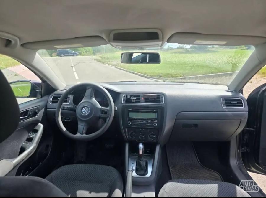 Volkswagen Jetta 2012 Šauļi, ar dzinēja tilpumu 2.00 L un nobraukumu 291 tūkst. km par 2750 €, foto 9 vietnē AUTOMOTO.COM.LV