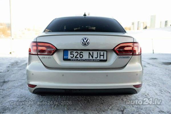 Volkswagen Jetta 2013 in Tallinn, with an engine capacity of 1.40 L and mileage of 208 thousand km for 6900 €, photo 3 on AUTOMOTO.COM.LV