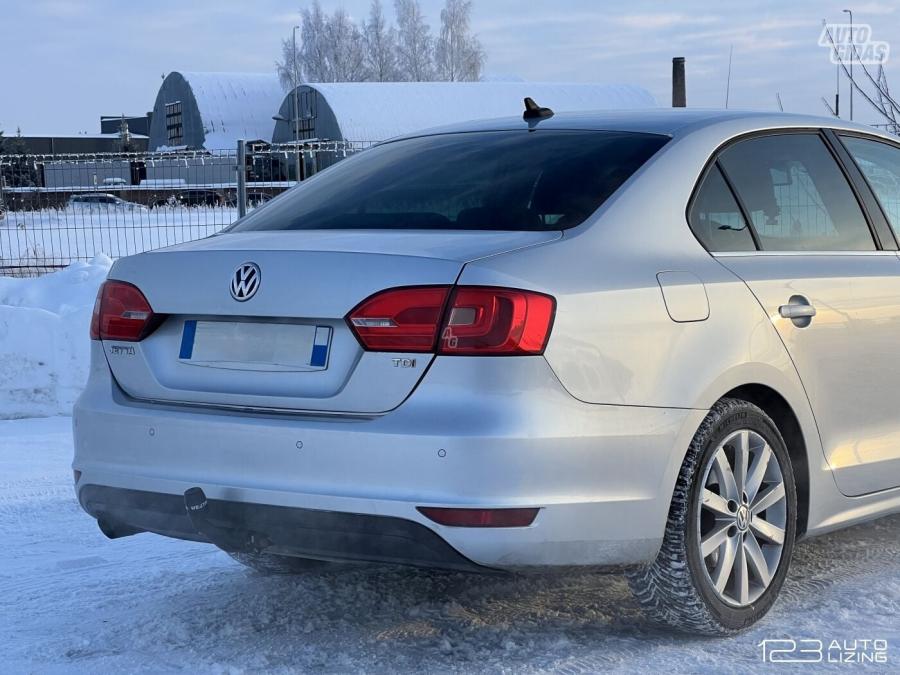 Volkswagen Jetta 2013 Tauragė, ar dzinēja tilpumu 1.60 L un nobraukumu 204 tūkst. km par 5700 €, foto 7 vietnē AUTOMOTO.COM.LV