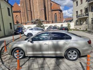 Volkswagen Jetta 2013 Kauņa, ar dzinēja tilpumu 1.40 L un nobraukumu 181 tūkst. km par 4100 €, foto 4 vietnē AUTOMOTO.COM.LV