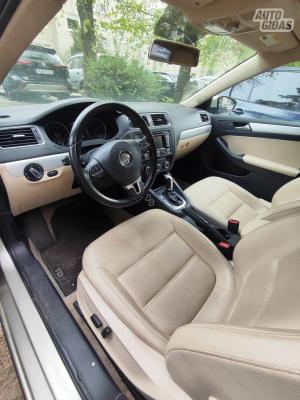 Volkswagen Jetta 2013 Kauņa, ar dzinēja tilpumu 1.40 L un nobraukumu 181 tūkst. km par 4100 €, foto 7 vietnē AUTOMOTO.COM.LV