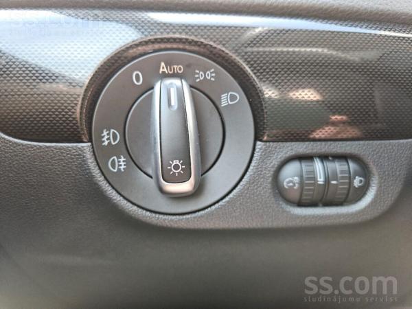 Volkswagen Jetta 2013 in Riga, with an engine capacity of 1.40 L and mileage of 166 thousand km for 4000 €, photo 7 on AUTOMOTO.COM.LV