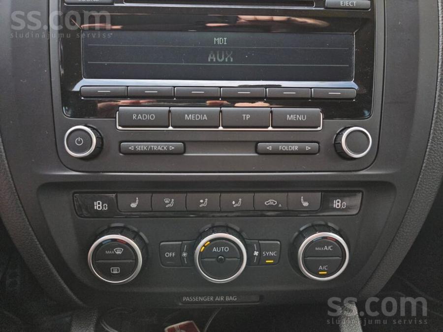 Volkswagen Jetta 2013 in Riga, with an engine capacity of 1.40 L and mileage of 166 thousand km for 4000 €, photo 10 on AUTOMOTO.COM.LV