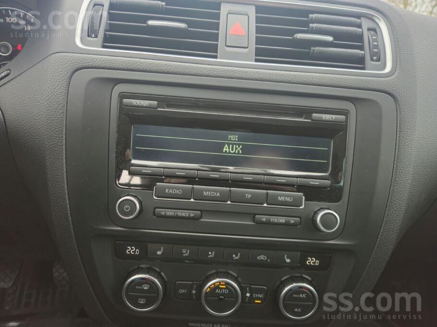 Volkswagen Jetta 2013 Rīga, ar dzinēja tilpumu 1.40 L un nobraukumu 163 tūkst. km par 5800 €, foto 12 vietnē AUTOMOTO.COM.LV