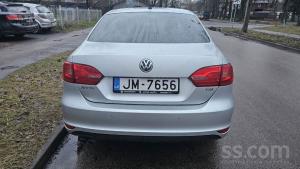 Volkswagen Jetta 2014 Rīga, ar dzinēja tilpumu 1.40 L un nobraukumu 145 tūkst. km par 4600 €, foto 3 vietnē AUTOMOTO.COM.LV