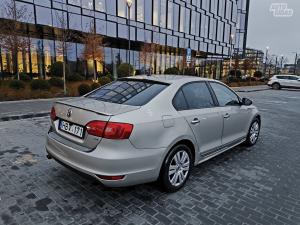 Volkswagen Jetta 2014 in Vilnius, with an engine capacity of 1.60 L and mileage of 158 thousand km for 3550 €, photo 4 on AUTOMOTO.COM.LV