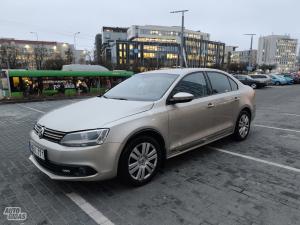 Volkswagen Jetta 2014 Viļņa, ar dzinēja tilpumu 1.60 L un nobraukumu 158 tūkst. km par 3600 €, foto 2 vietnē AUTOMOTO.COM.LV