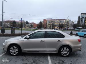 Volkswagen Jetta 2014 Viļņa, ar dzinēja tilpumu 1.60 L un nobraukumu 158 tūkst. km par 3600 €, foto 8 vietnē AUTOMOTO.COM.LV
