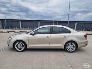 Volkswagen Jetta 2014 Kauņa, ar dzinēja tilpumu 1.40 L un nobraukumu 330 tūkst. km par 4950 €, foto 4 vietnē AUTOMOTO.COM.LV