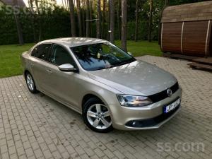 Volkswagen Jetta 2014 in Riga, with an engine capacity of 1.40 L and mileage of 110 thousand km for 4990 €, photo 3 on AUTOMOTO.COM.LV