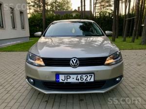Volkswagen Jetta 2014 in Riga, with an engine capacity of 1.40 L and mileage of 110 thousand km for 4990 €, photo 7 on AUTOMOTO.COM.LV