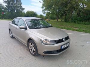 Фольксваген Джетта 2014 в Резекне, объемом двигателя 1.60 л и пробегом 298 тыс. км за 4900 €, фото 3 на AUTOMOTO.COM.LV