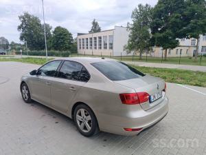 Фольксваген Джетта 2014 в Резекне, объемом двигателя 1.60 л и пробегом 298 тыс. км за 4900 €, фото 5 на AUTOMOTO.COM.LV