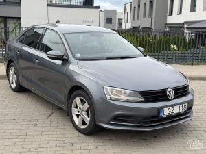Volkswagen Jetta 2014 in Vilnius, with an engine capacity of 2.00 L and mileage of 380 thousand km for 2500 €, photo 5 on AUTOMOTO.COM.LV