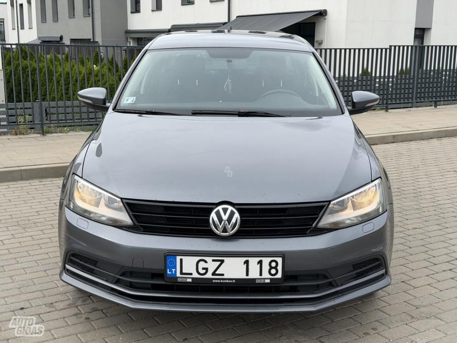 Volkswagen Jetta 2014 in Vilnius, with an engine capacity of 2.00 L and mileage of 380 thousand km for 2500 €, photo 7 on AUTOMOTO.COM.LV