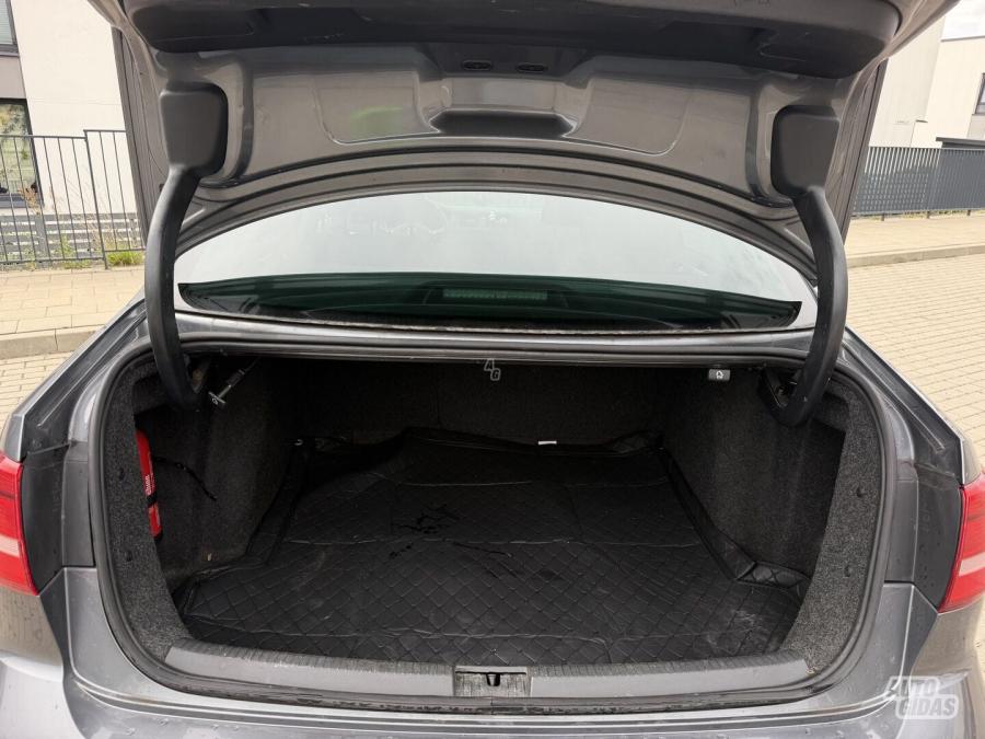 Volkswagen Jetta 2014 in Vilnius, with an engine capacity of 2.00 L and mileage of 380 thousand km for 2500 €, photo 16 on AUTOMOTO.COM.LV