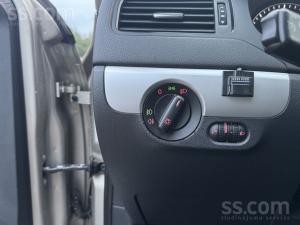 Volkswagen Jetta 2014 in Riga, with an engine capacity of 1.60 L and mileage of 259 thousand km for 4500 €, photo 9 on AUTOMOTO.COM.LV