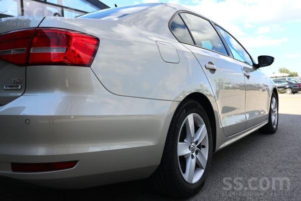 Volkswagen Jetta 2015 Rīga, ar dzinēja tilpumu 1.40 L un nobraukumu 159 tūkst. km par 6300 €, foto 5 vietnē AUTOMOTO.COM.LV