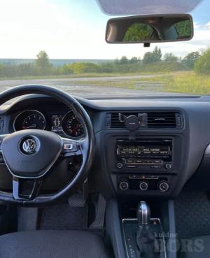 Volkswagen Jetta 2015 Tallina, ar dzinēja tilpumu 1.40 L un nobraukumu 251 tūkst. km par 3400 €, foto  vietnē AUTOMOTO.COM.LV