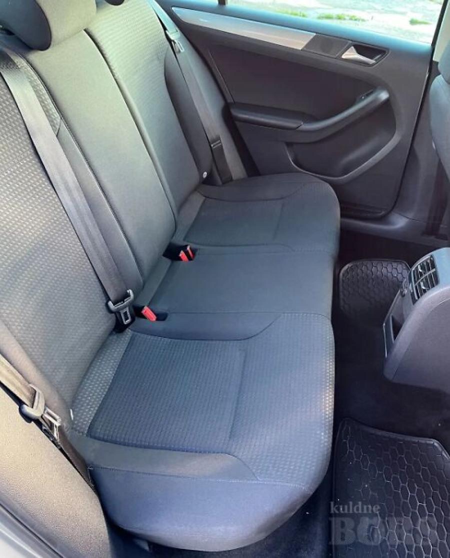 Volkswagen Jetta 2015 Tallina, ar dzinēja tilpumu 1.40 L un nobraukumu 251 tūkst. km par 3400 €, foto 3 vietnē AUTOMOTO.COM.LV