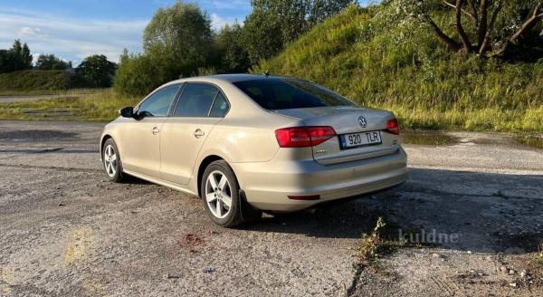 Volkswagen Jetta 2015 Tallina, ar dzinēja tilpumu 1.40 L un nobraukumu 251 tūkst. km par 3400 €, foto 6 vietnē AUTOMOTO.COM.LV