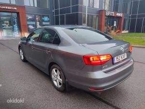 Volkswagen Jetta 2015 Tallina, ar dzinēja tilpumu 1.20 L un nobraukumu 177 tūkst. km par 5700 €, foto 5 vietnē AUTOMOTO.COM.LV