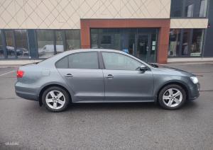 Volkswagen Jetta 2015 Tallina, ar dzinēja tilpumu 1.20 L un nobraukumu 177 tūkst. km par 5700 €, foto 18 vietnē AUTOMOTO.COM.LV