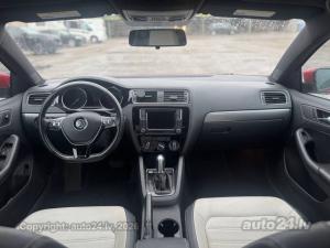 Volkswagen Jetta 2016 in Narva, with an engine capacity of 1.80 L and mileage of 91 thousand km for 4490 €, photo 6 on AUTOMOTO.COM.LV