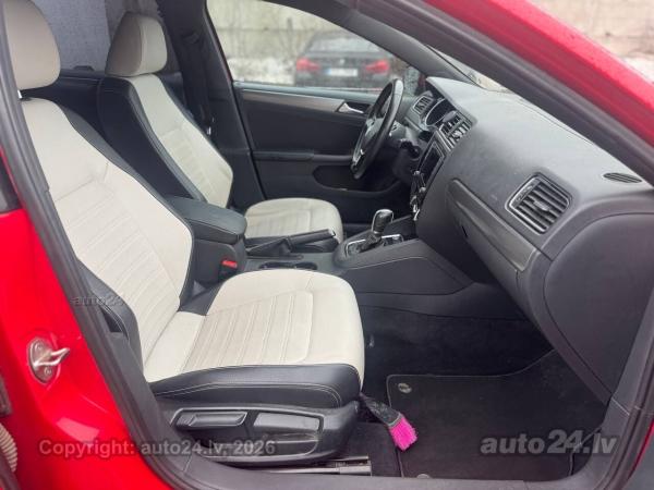 Volkswagen Jetta 2016 Narva, ar dzinēja tilpumu 1.80 L un nobraukumu 91 tūkst. km par 4490 €, foto 8 vietnē AUTOMOTO.COM.LV