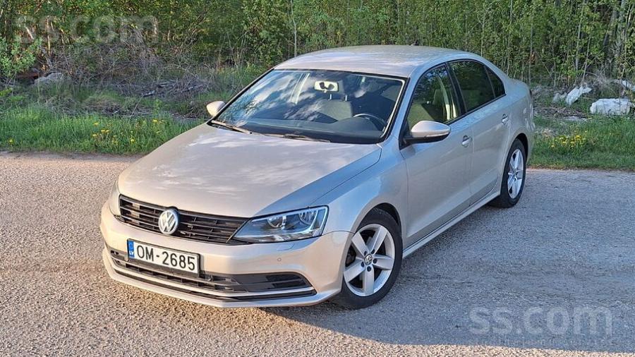 Volkswagen Jetta 2016 in Bauska, with an engine capacity of 2.00 L and mileage of 380 thousand km for 5700 €, photo 8 on AUTOMOTO.COM.LV