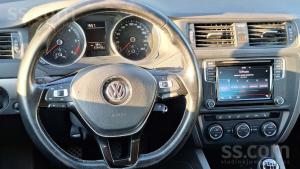 Volkswagen Jetta 2016 in Bauska, with an engine capacity of 2.00 L and mileage of 380 thousand km for 5700 €, photo 11 on AUTOMOTO.COM.LV