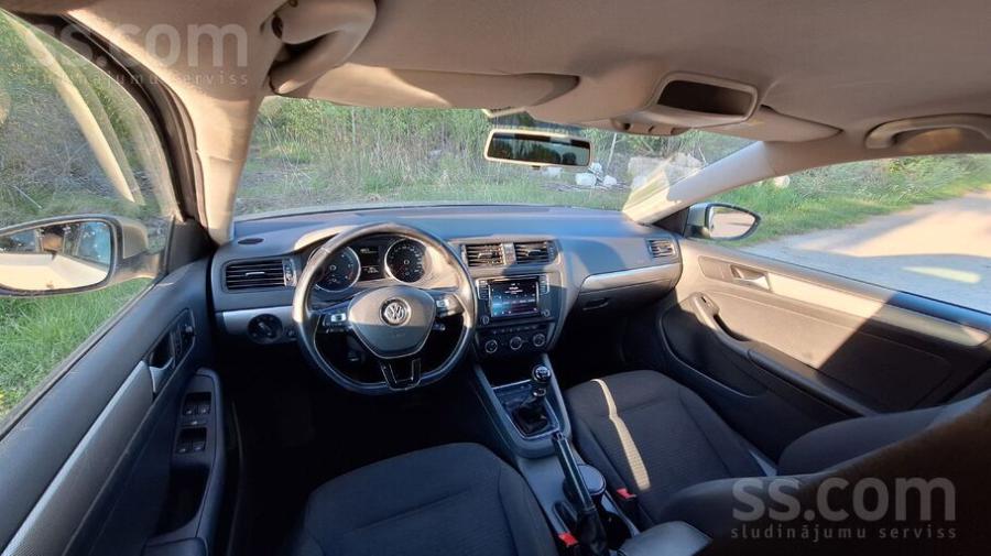 Volkswagen Jetta 2016 in Bauska, with an engine capacity of 2.00 L and mileage of 380 thousand km for 5700 €, photo 12 on AUTOMOTO.COM.LV