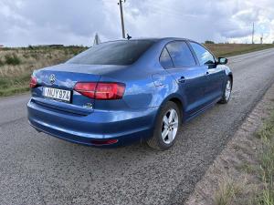 Volkswagen Jetta 2016 in Kaunas, with an engine capacity of 1.97 L and mileage of 279 thousand km for 4995 €, photo 16 on AUTOMOTO.COM.LV