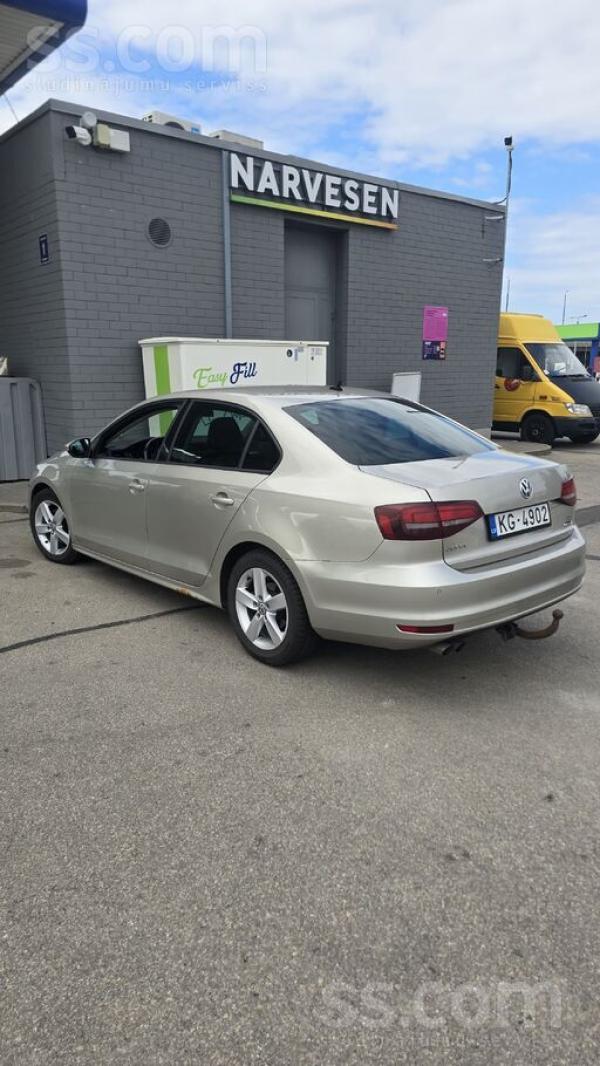 Volkswagen Jetta 2016 Rīga, ar dzinēja tilpumu 2.00 L un nobraukumu 230 tūkst. km par 3500 €, foto 3 vietnē AUTOMOTO.COM.LV