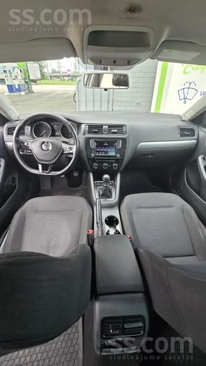 Volkswagen Jetta 2016 Rīga, ar dzinēja tilpumu 2.00 L un nobraukumu 230 tūkst. km par 3500 €, foto 8 vietnē AUTOMOTO.COM.LV