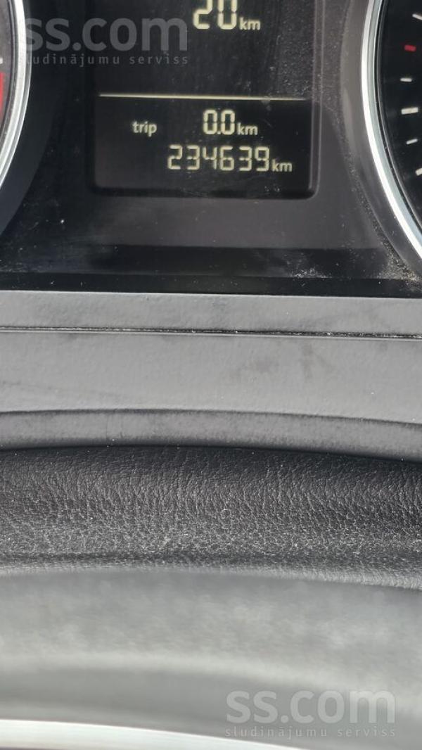 Volkswagen Jetta 2016 Rīga, ar dzinēja tilpumu 2.00 L un nobraukumu 230 tūkst. km par 3500 €, foto 10 vietnē AUTOMOTO.COM.LV