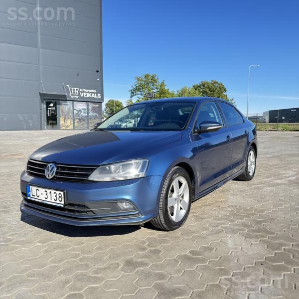 Volkswagen Jetta 2018 Rīga, ar dzinēja tilpumu 2.00 L un nobraukumu 190 tūkst. km par 7950 €, foto 2 vietnē AUTOMOTO.COM.LV