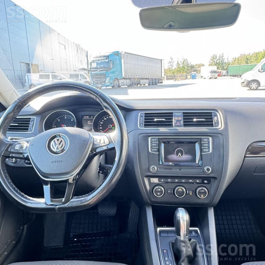 Volkswagen Jetta 2018 Rīga, ar dzinēja tilpumu 2.00 L un nobraukumu 190 tūkst. km par 7950 €, foto 8 vietnē AUTOMOTO.COM.LV