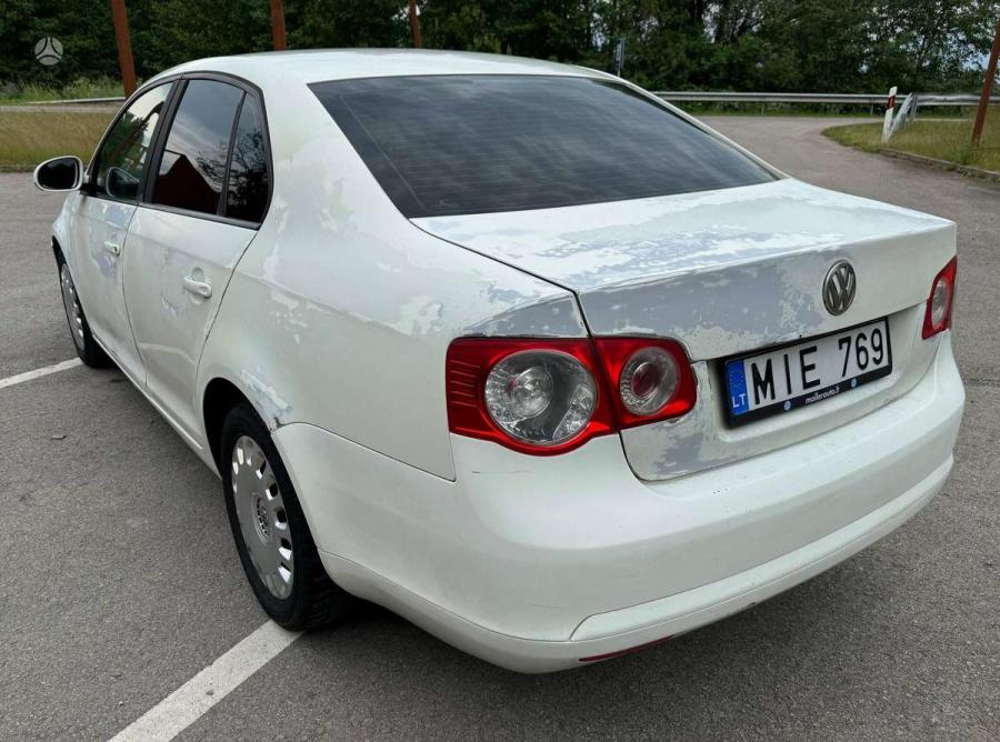 Balts Volkswagen Jetta 2007 Viļņa, ar dzinēja tilpumu 1.90 L un nobraukumu 400 tūkst. km par 699 €, foto 6 vietnē AUTOMOTO.COM.LV